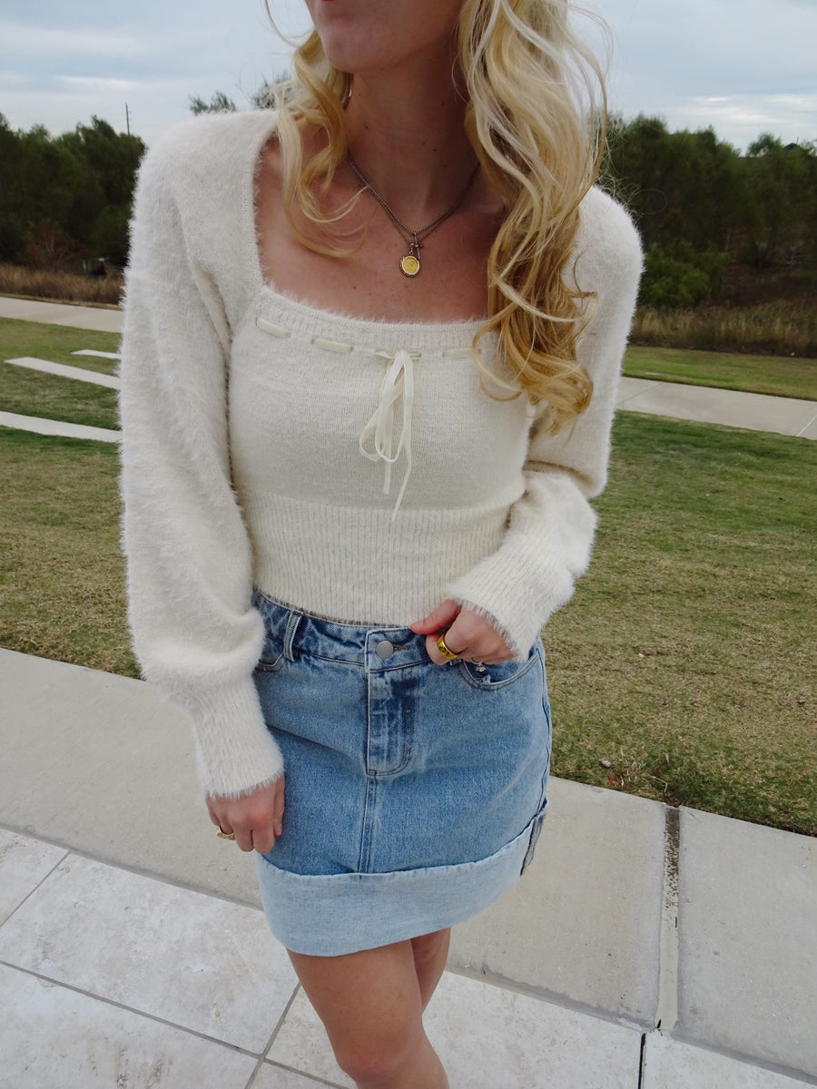 Hannah Cream Top – Joyful is She